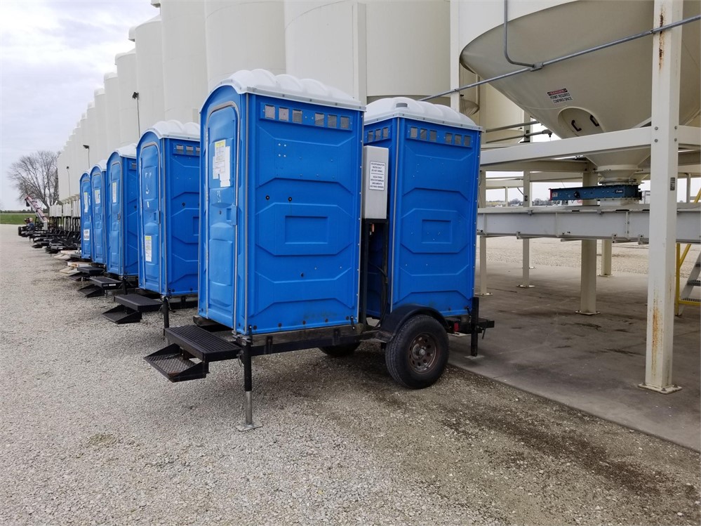 Corteva Equipment Sales - Double Porta Pot Trailer #95-Dysart, IA - (P ...