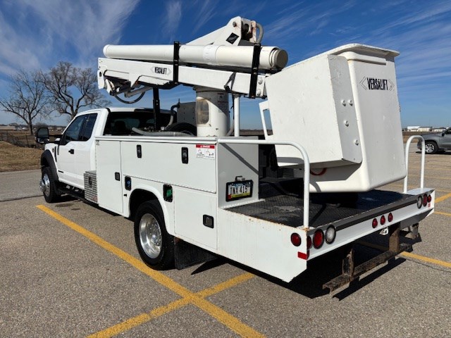 Corteva Equipment Sales - 2019 Ford F550 XLT Extended Cab Aerial Lift ...