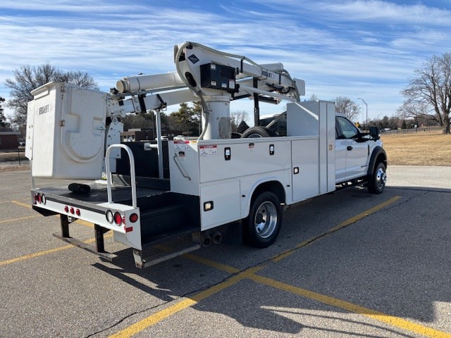 Corteva Equipment Sales - 2019 Ford F550 XLT Extended Cab Aerial Lift ...
